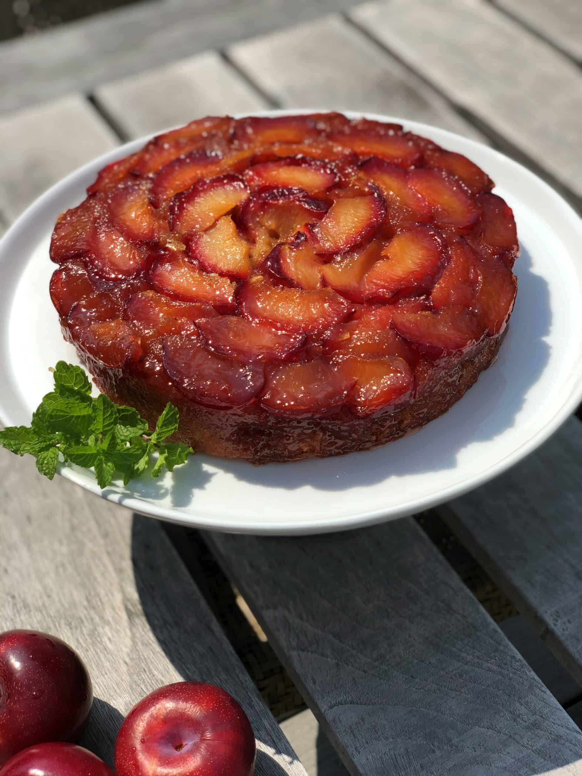 Upside-Down Cake: A Delicious Dessert Recipe